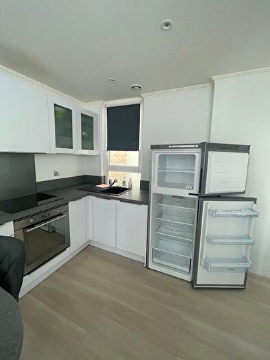 Levallois-Perret, Centre-ville - Appartement 1 pièce à louer