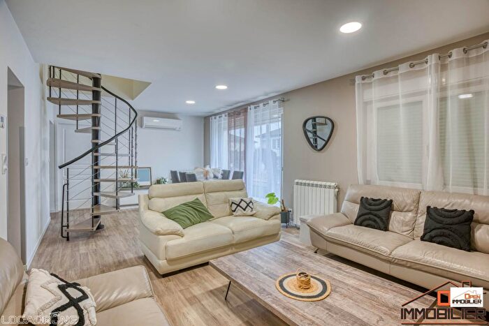 Maison à vendre - Pujols - 6 pièces - 4 chambres