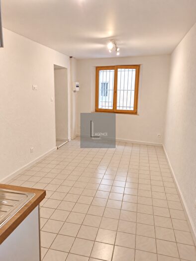 Appartement 1 pièce à louer - Aubagne, Centre-ville, Beaumond