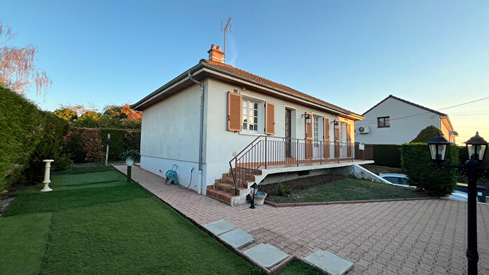 Maison 4 pièces à Montceau-les-Mines, Salengo, La Saule, à vendre