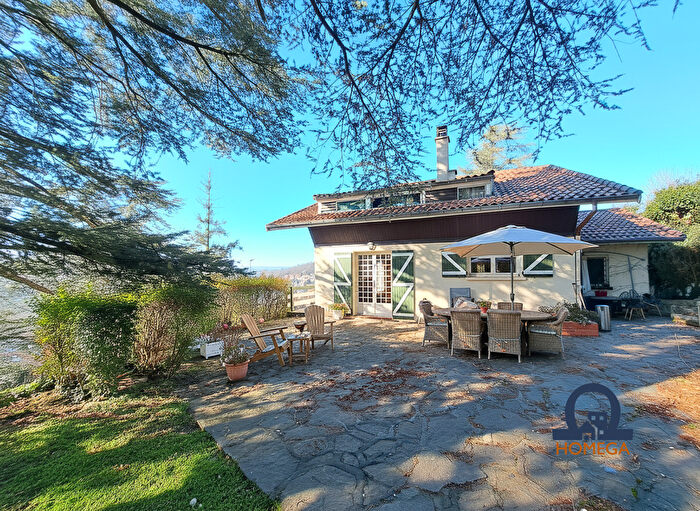 Maison à vendre - La Tour-en-Jarez - 7 pièces - 3 chambres