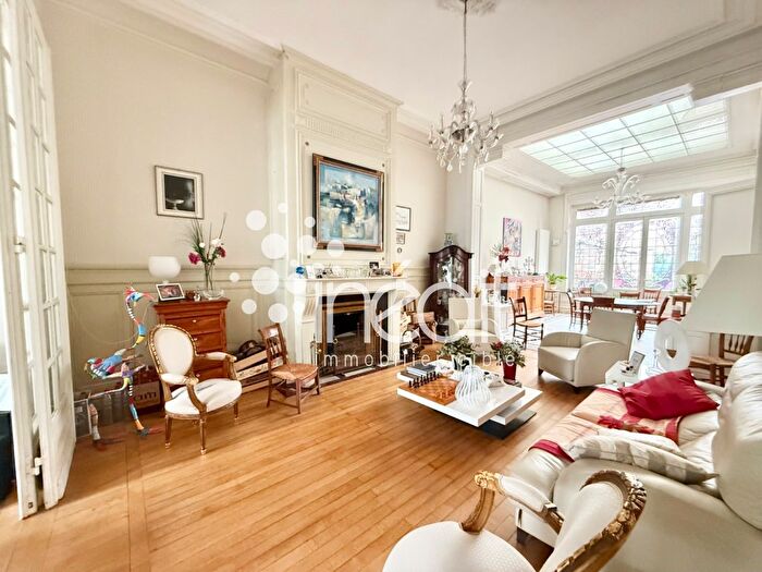 Maison à vendre - Lille, Vauban, Esquermes - 8 pièces - 5 chambres