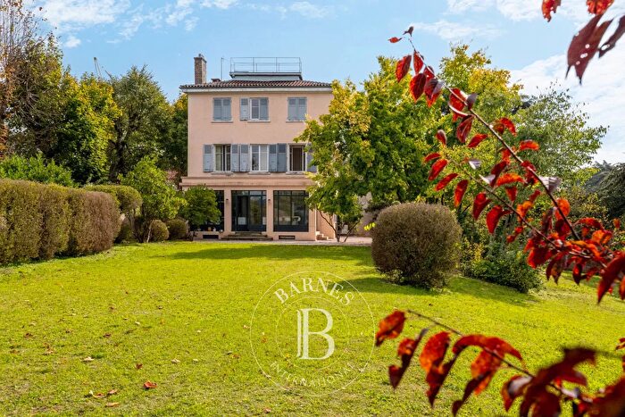 Maison à vendre - Caluire-et-Cuire - 7 pièces - 6 chambres