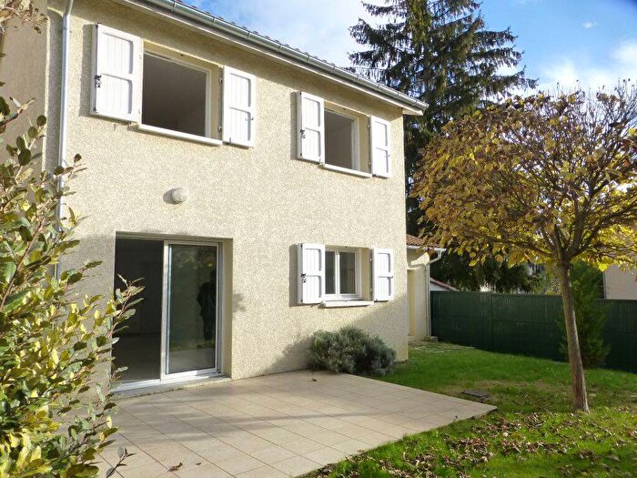 Maison 4 pièces à Azieu, Genas, à louer