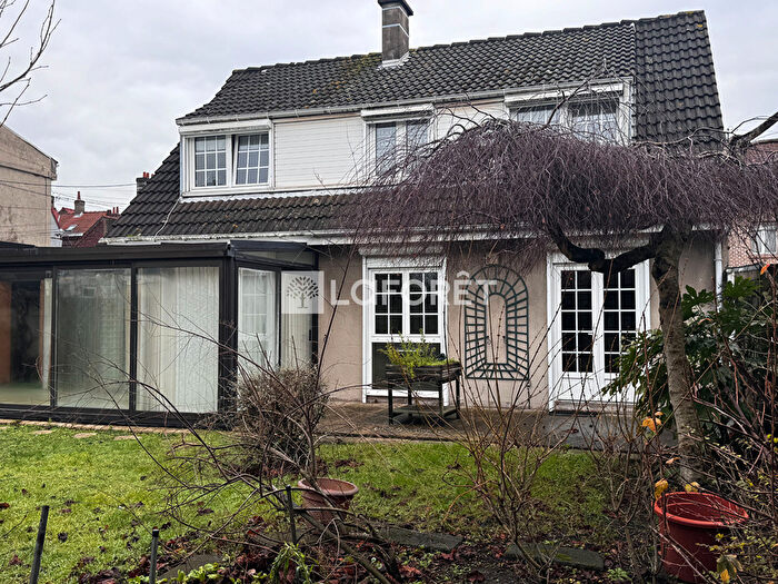 Maison à vendre - Calais, Crèvecoeur - 8 pièces - 5 chambres