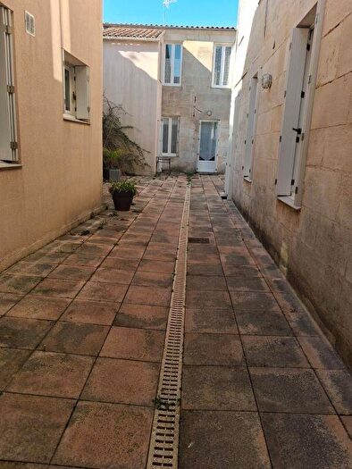 Appartement à louer - Centre Ville Nord, Rochefort - 2 pièces - 1 chambre