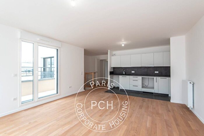 Appartement à louer - Faubourg de lArche, Courbevoie - 4 pièces - 4 chambres