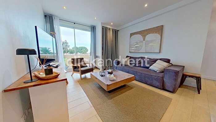 Appartement 3 pièces à louer à Nice, Arenas