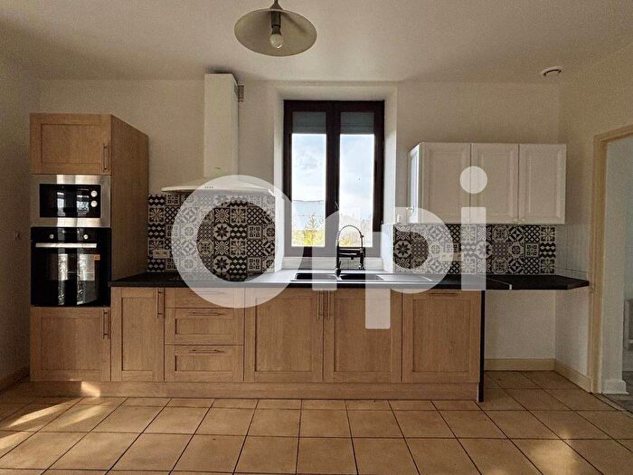 Appartement à louer - Ussac - 3 pièces - 2 chambres