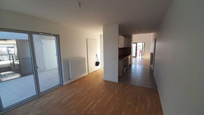 Appartement à louer - Bordeaux - 4 pièces - 3 chambres