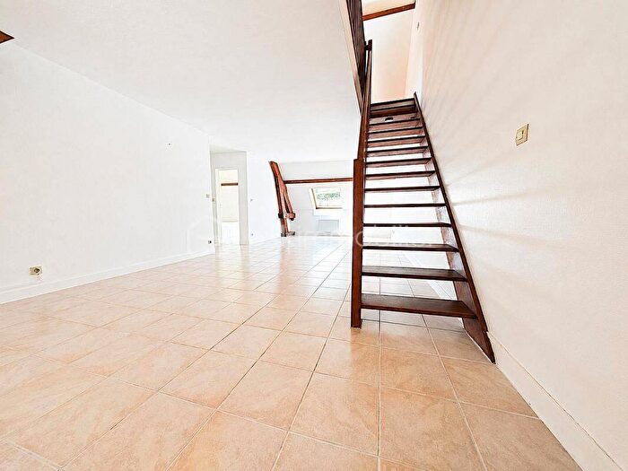 Haute Ville-Basse Ville, Chartres : Appartement 2 pièces à louer