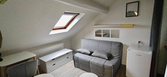 Appartement à louer - Laon Zola-Neufchâtel-Orgeval, Reims - 1 pièce