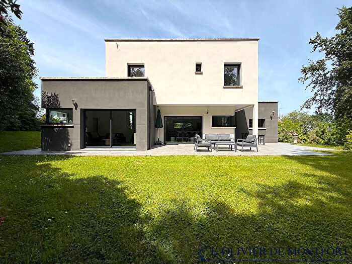 Montfort-l'Amaury : Maison 6 pièces à vendre