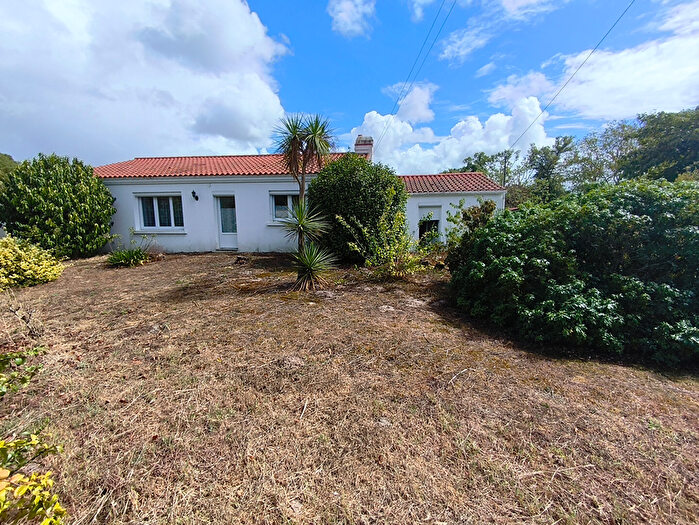 Maison à vendre - Challans, Route de Cholet, Route de la Roche-sur-Yon - 5 pièces - 3 chambres