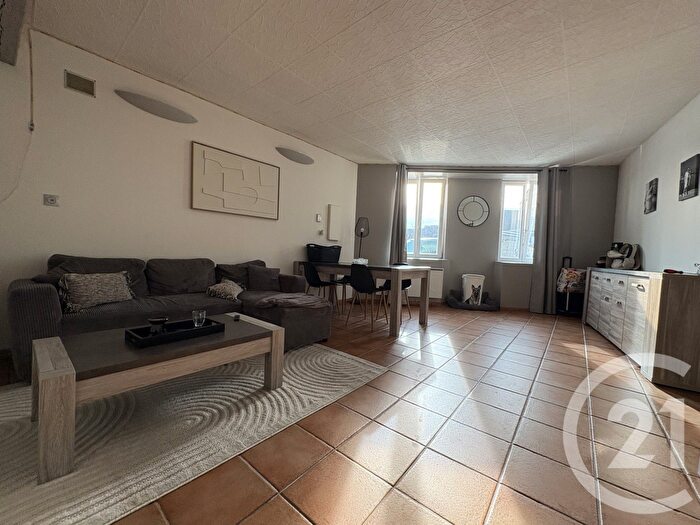 Appartement à louer - Pont-Sainte-Maxence, Sarron - 4 pièces - 2 chambres