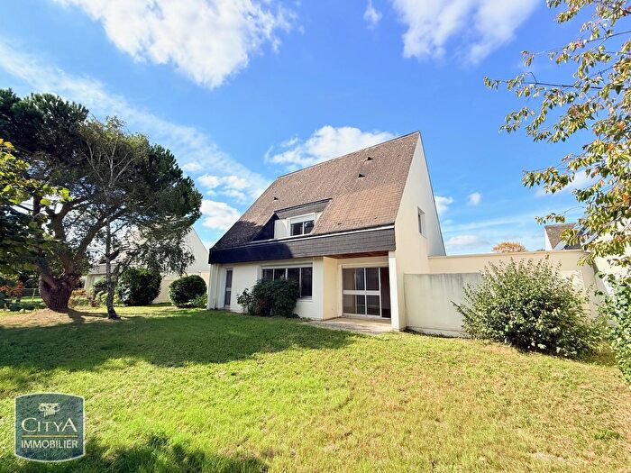 Maison à vendre - Bourgueil - 6 pièces - 5 chambres