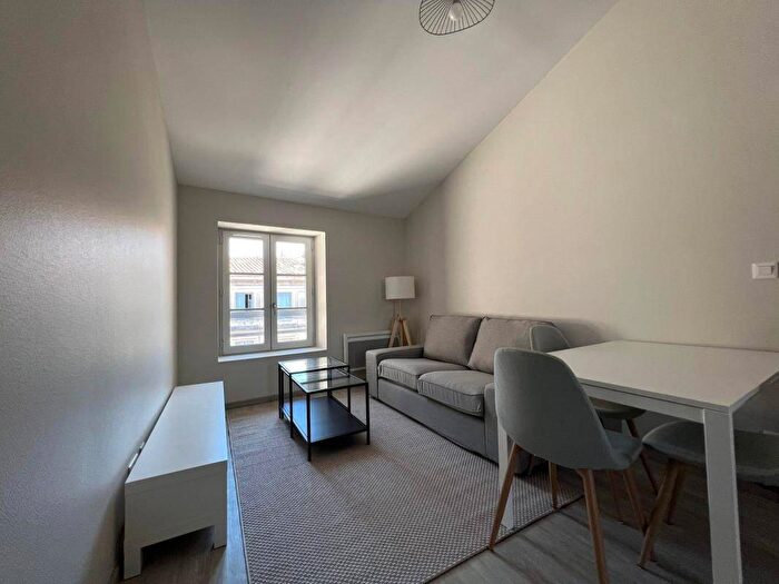 Appartement à louer - Centre Ville, Castres - 2 pièces - 1 chambre