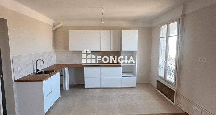 Chateau Ridel, La Garenne-Colombes : Appartement 3 pièces à louer