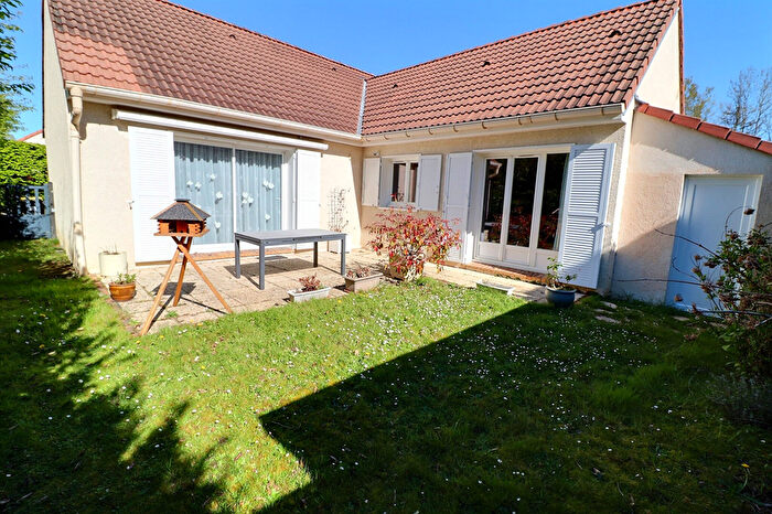 Montigny-le-Bretonneux, Le Manet : Maison 4 pièces à vendre