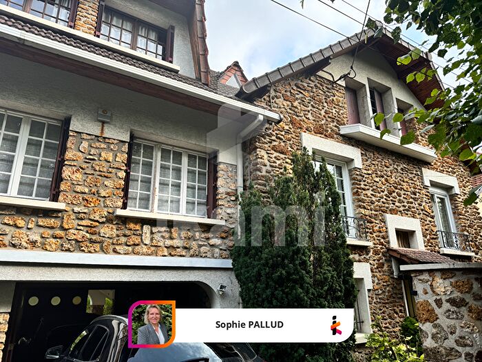 Maison à vendre - Aulnay-sous-Bois, Vieux Pays, Roserai, Bourg - 9 pièces - 6 chambres