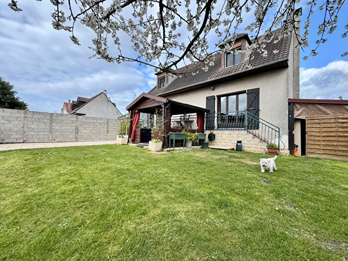 Maison à vendre - Louvres - 6 pièces - 4 chambres