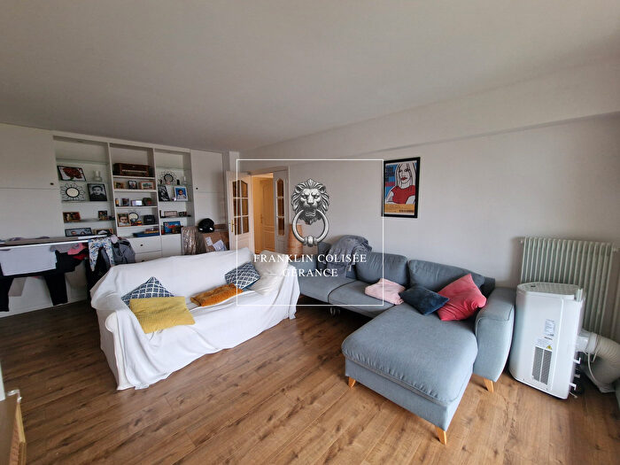 Appartement à louer - Saint-Germain-en-Laye, Hennemont - 3 pièces - 2 chambres