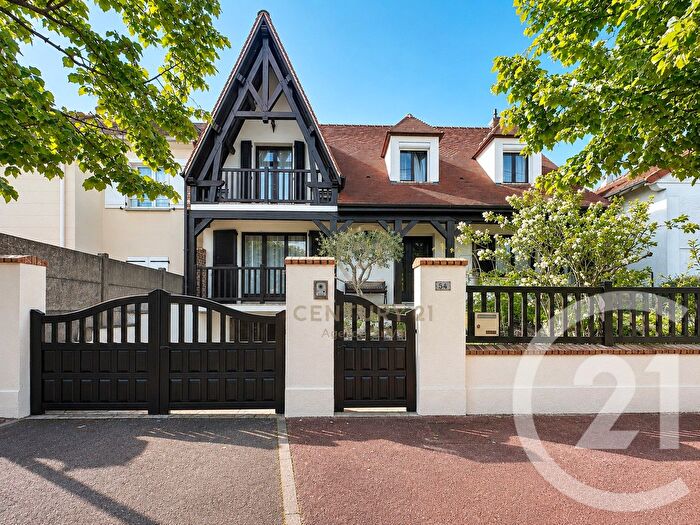 Champs-sur-Marne, Bords de Marne - Maison 6 pièces à vendre
