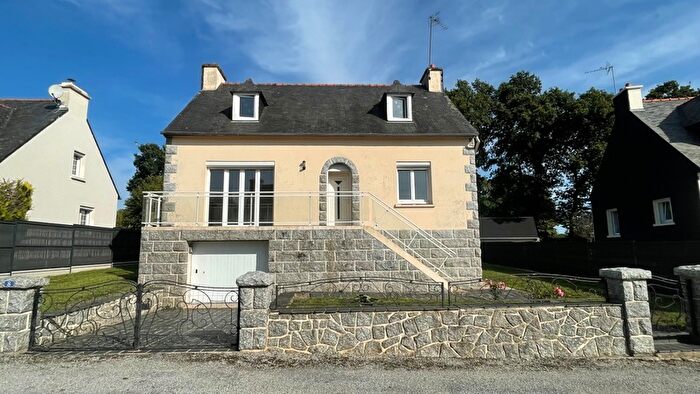 Maison 4 pièces à vendre à Laniscat