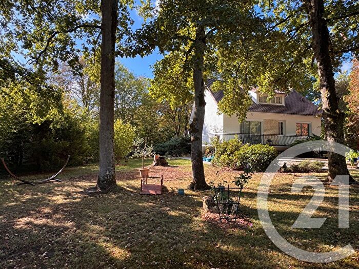 Maison 4 pièces à vendre à Saint-Sauveur-sur-École