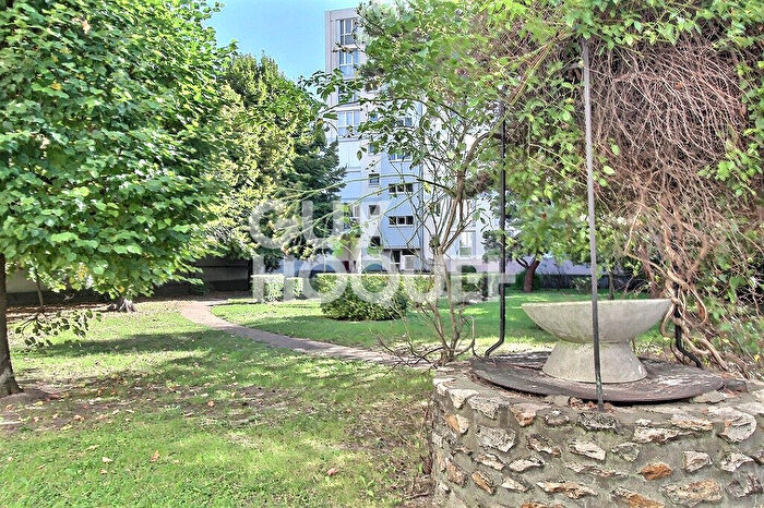 Appartement à vendre - Montreuil, La Noue Clos Français - 3 pièces - 2 chambres