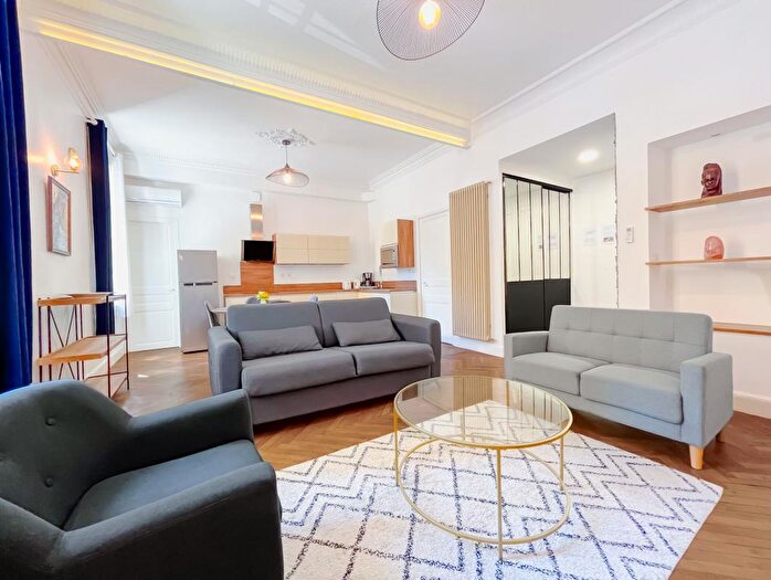 Maisons à vendre et appartements à louer - 1