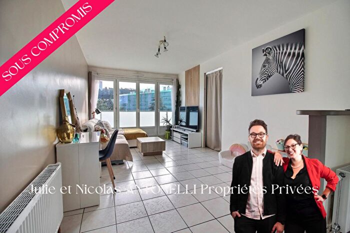 Appartement 4 pièces à Villars, à vendre