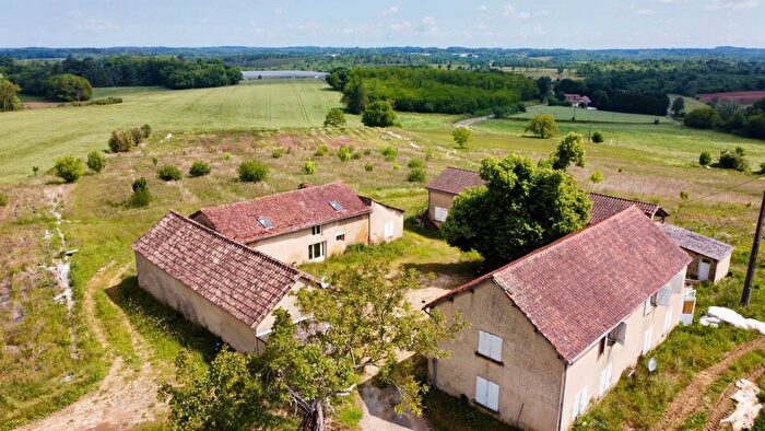 Maison à vendre - Sainte-Alvère - 17 pièces - 14 chambres
