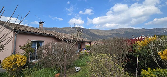 Maison 4 pièces à Ferrières-sur-Ariège, à vendre