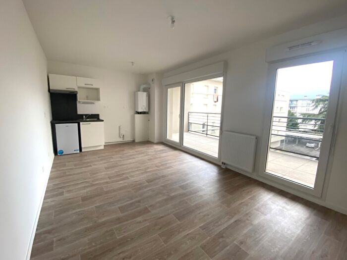 Appartement à louer - Joué-lès-Tours, Centre-ville - 2 pièces - 1 chambre