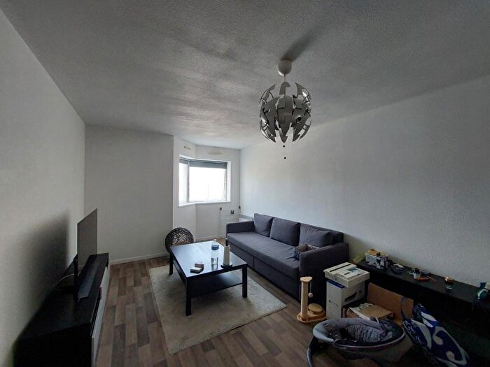 Quartiers Nord-Est, Les Longs Champs : Appartement 2 pièces à louer