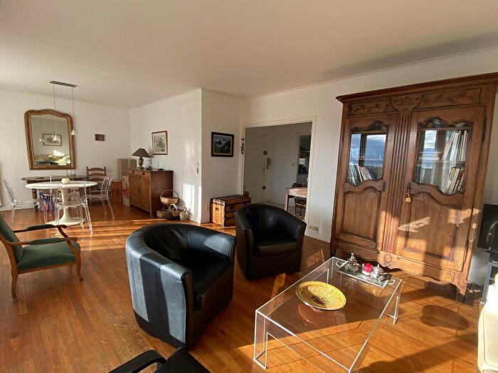 Appartement à vendre - Romans-sur-Isère, Centre-ville - 5 pièces - 3 chambres