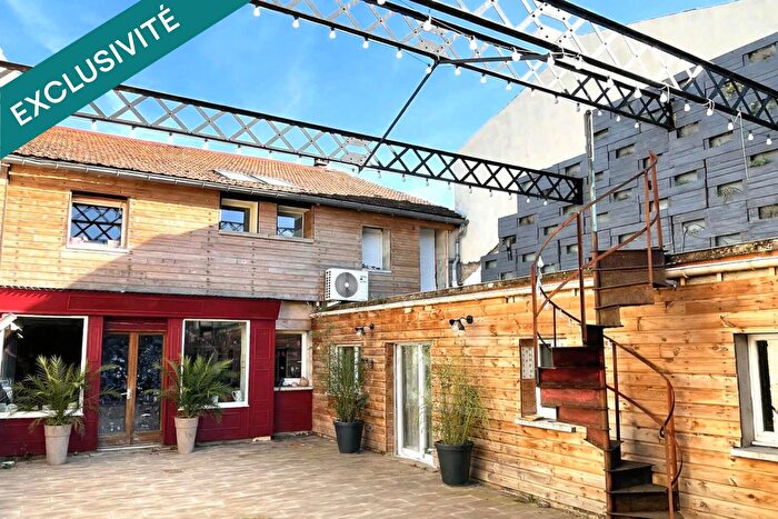 Maison à vendre - Castres, Faubourg Nord - 6 pièces - 5 chambres