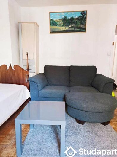 Appartement à louer - Allies-Clos dOr, Grenoble - 1 pièce - 3 chambres