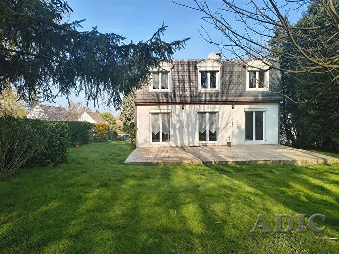 Maison à louer - Dammartin-en-Goële - 7 pièces - 5 chambres