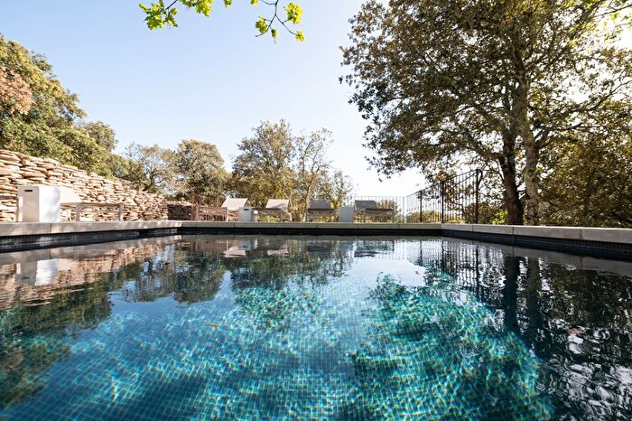 Maison 4 pièces à Gordes, à vendre