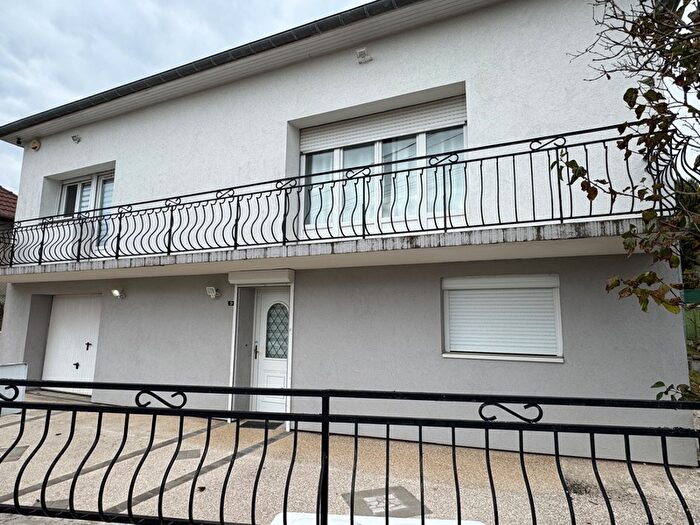 Maison à vendre - Bettancourt-la-Ferrée - 7 pièces - 4 chambres