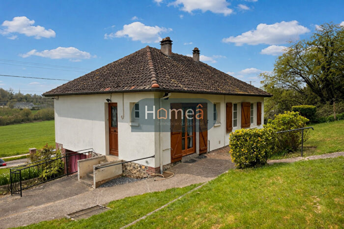 Maison à vendre - Auffay - 4 pièces - 3 chambres