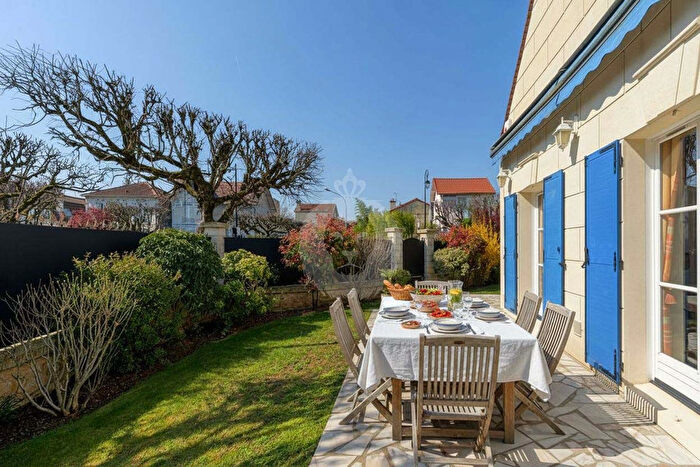 Joinville-le-Pont, Polangis : Maison 6 pièces à vendre