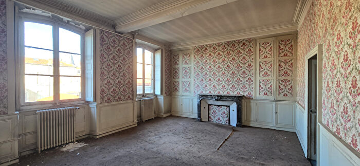 Appartement 5 pièces à Riom, Centre-ville, à vendre