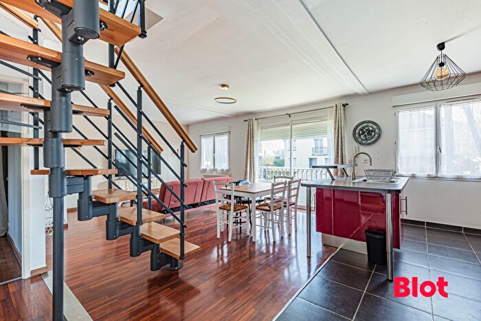 Maison à vendre - Saint-Herblain, Nord - 7 pièces - 4 chambres