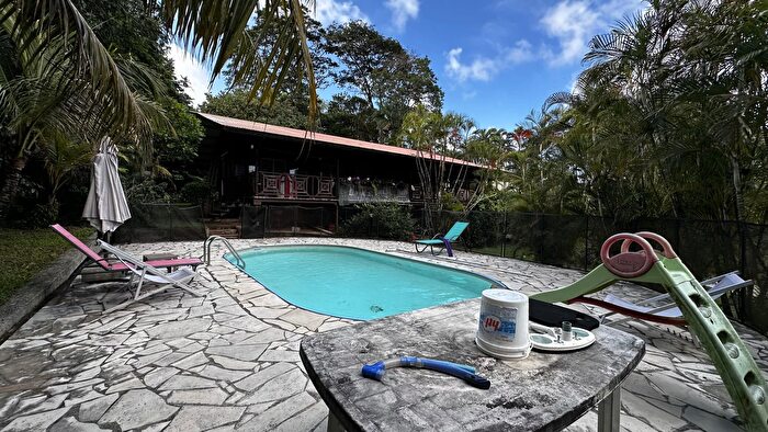 Maison à vendre - Remire-Montjoly - 5 pièces - 4 chambres