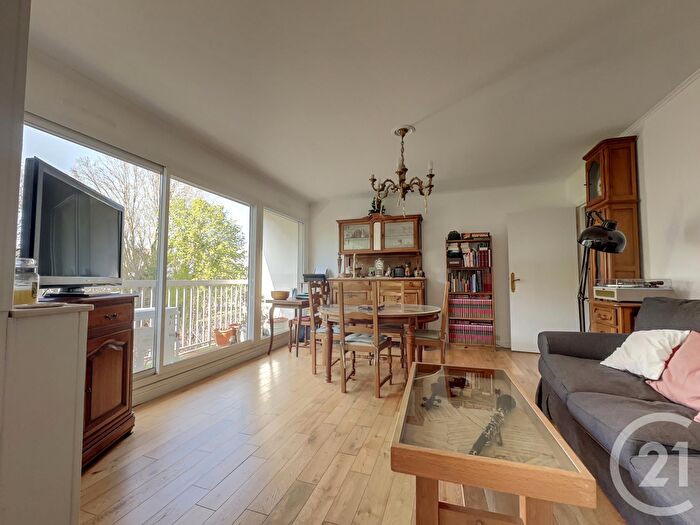 Appartement 3 pièces à Bougival, à vendre
