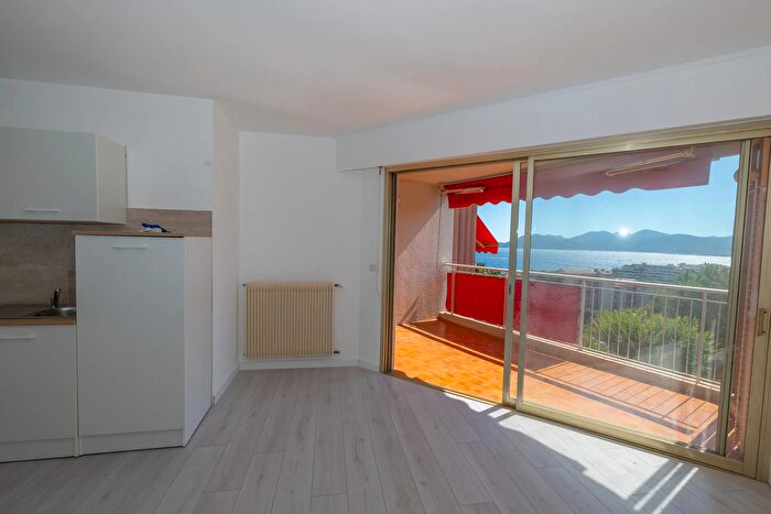 Appartement à vendre - Cannes, Croix des Gardes - 3 pièces - 2 chambres