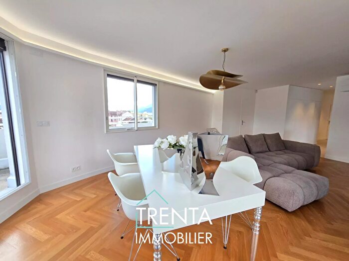 Appartement à vendre - Grenoble, Gare - 3 pièces - 2 chambres